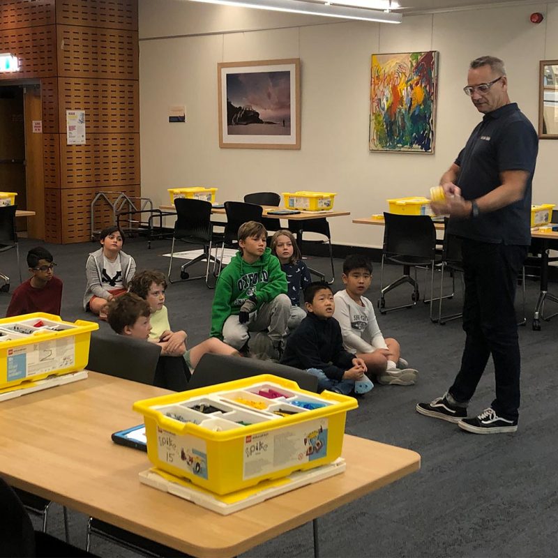 Robokids Holiday Learning Programs with Robotics Education Tools