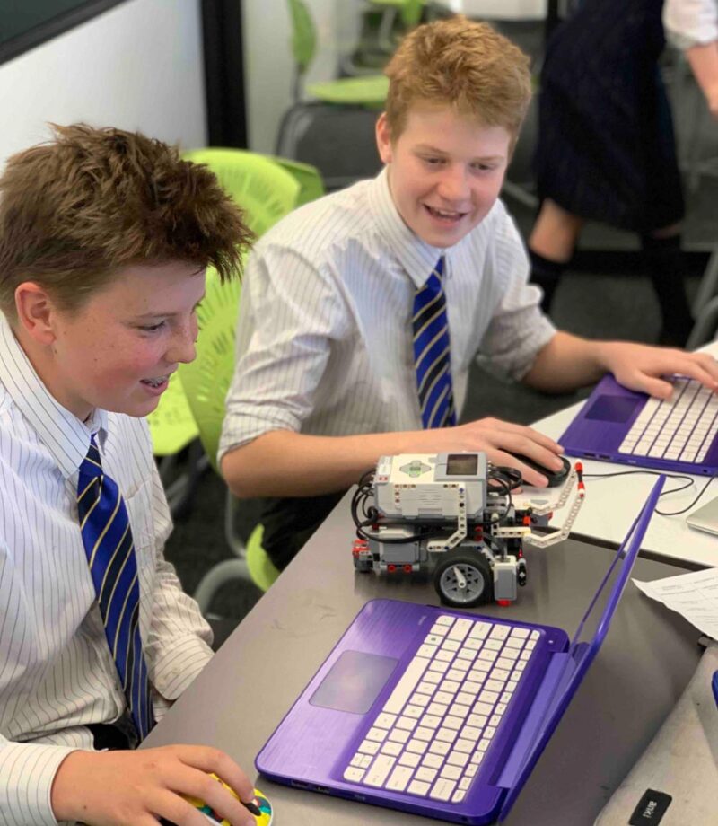 Robotics Education for Years 7-8 | Robokids Student Workshops